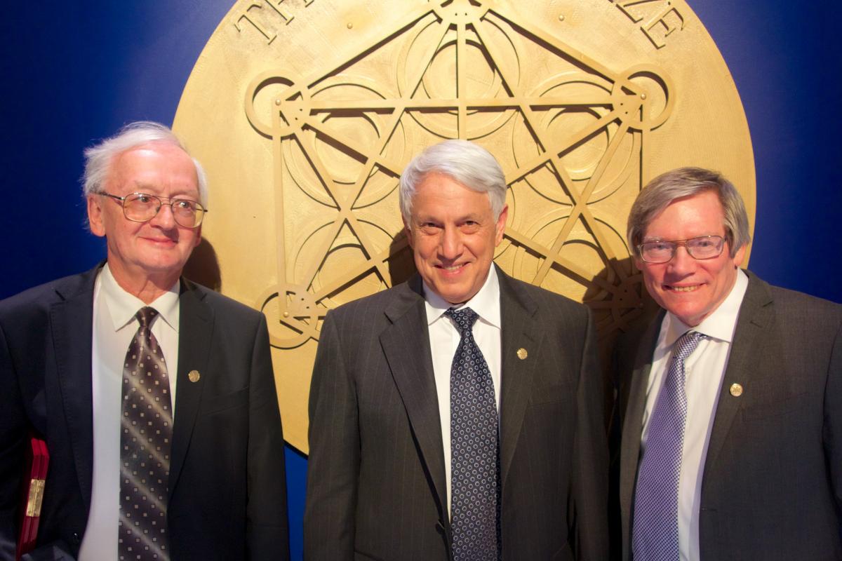 Interview with Andrei Linde | ep-news.web.cern.ch